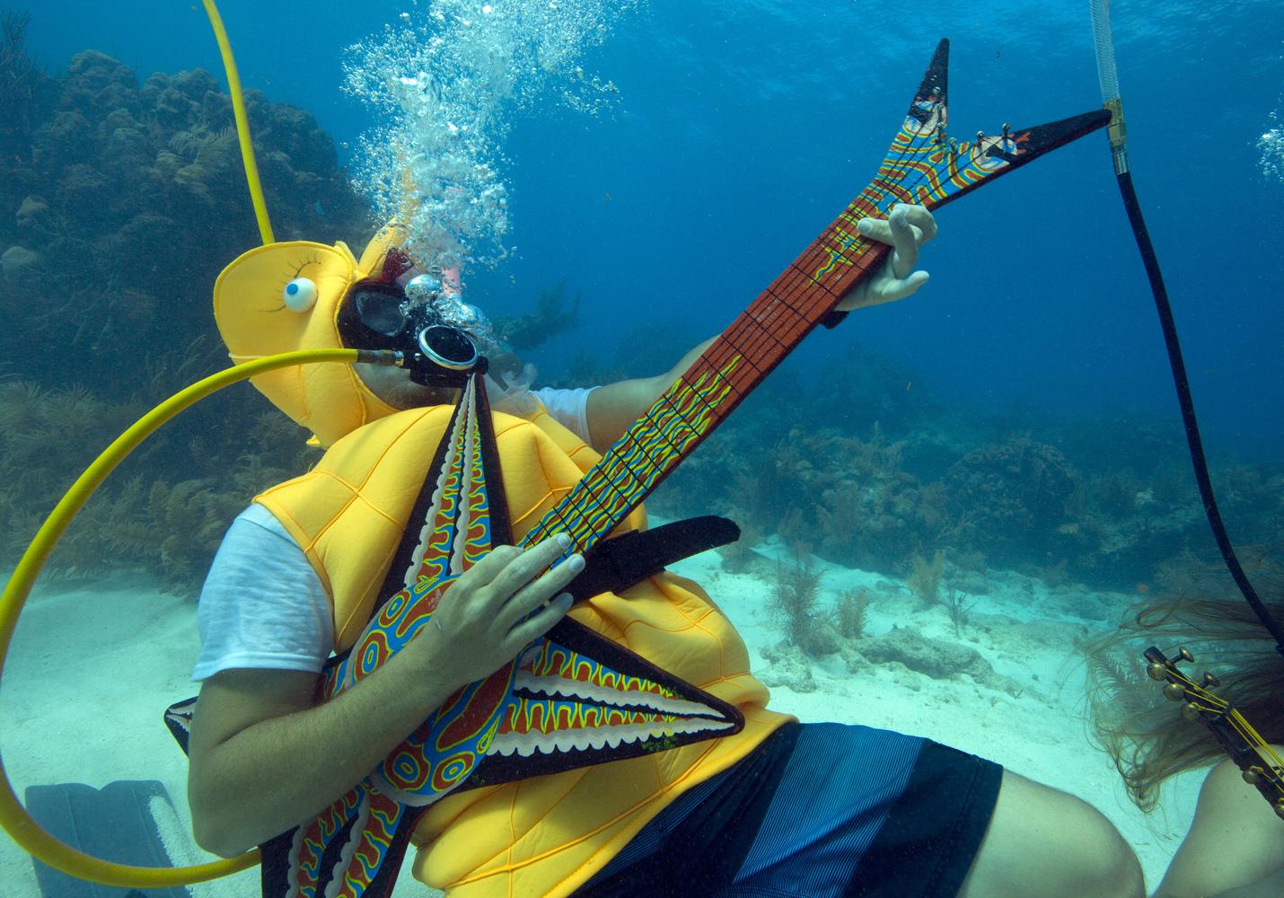 Underwater Music Festival, el concierto que se realiza en el fondo del ...