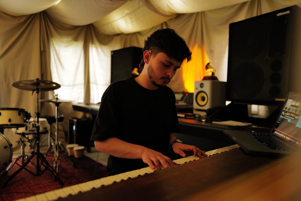 Manuel Palacio innova la industria musical con pasión y precisión ...