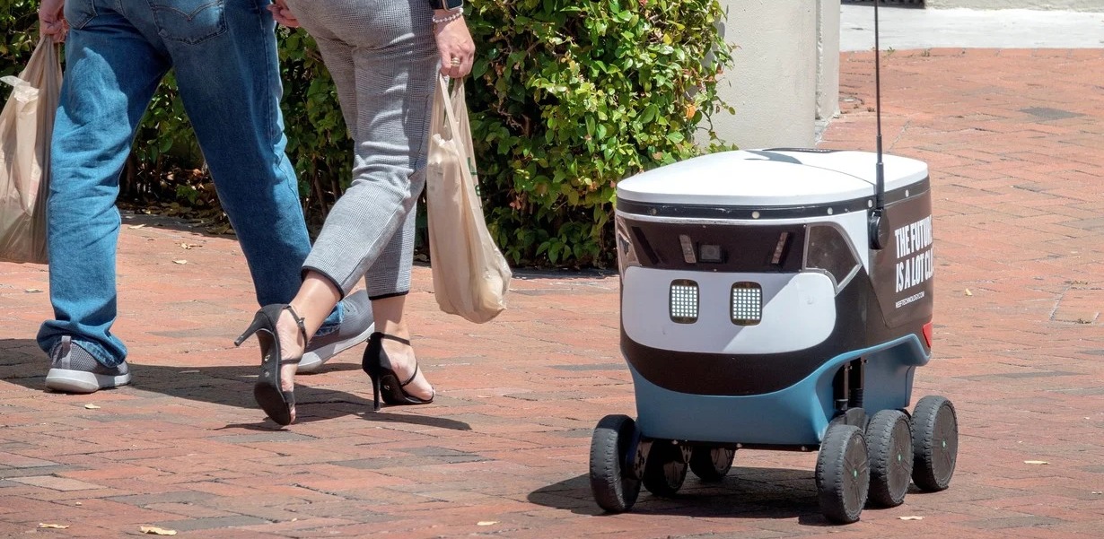 ¡Atención! Estos son los robots que recorren las calles de Miami ...