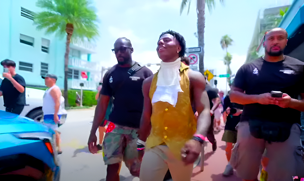 El YouTuber Speed aterriza en EE.UU. y ya desata locuras en Miami ...