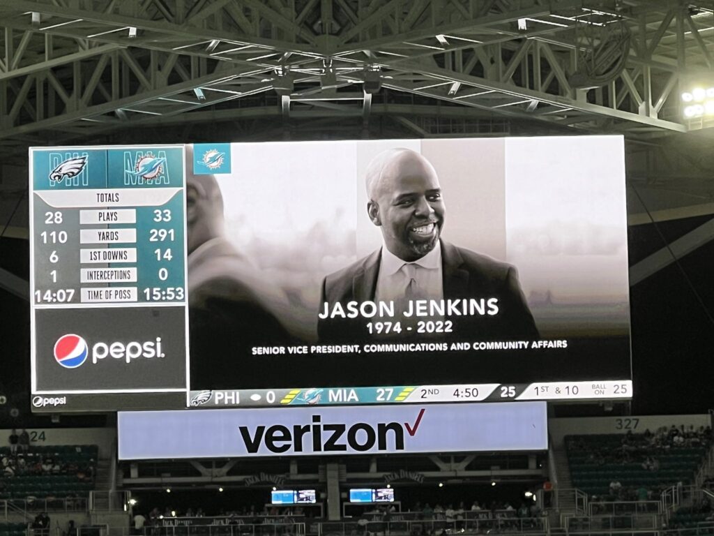 Dolphins de Miami de luto por la pérdida de Jason Jenkins - Miami Diario