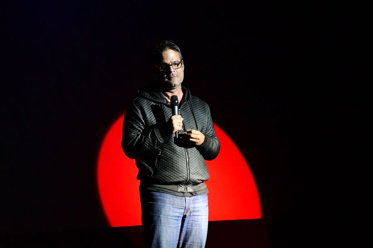 Luis Chataing regresa a las tablas con su show "Básico" - Miami Diario